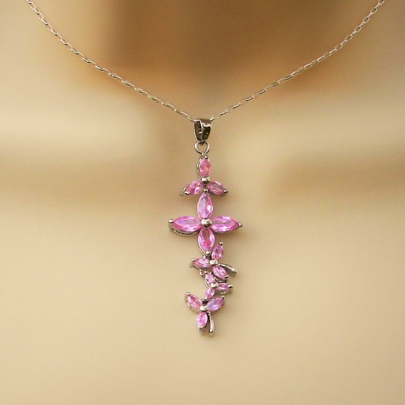 Jewelry | Pink Crystal Flower Chain Necklace 18 Inch Nwot | Poshmark
